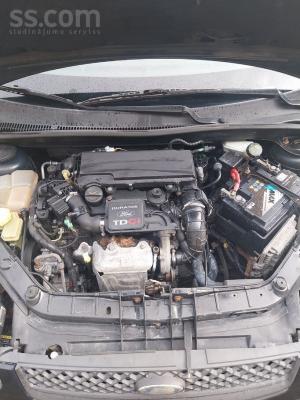 Blue Ford Fiesta 2006 in Kuldiga, with an engine capacity of 1.40 L and mileage of 367 thousand km for 1100 €, photo 7 on AUTOMOTO.COM.LV