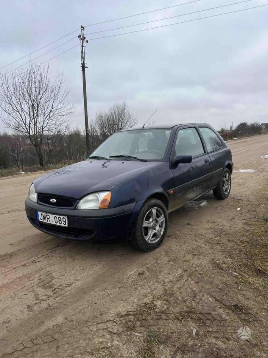 Zils Ford Fiesta 2001 Viļņa, ar dzinēja tilpumu 1.24 L un nobraukumu 180 tūkst. km par 250 €, foto 1 vietnē AUTOMOTO.COM.LV