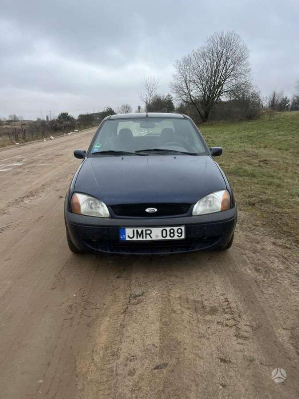 Zils Ford Fiesta 2001 Viļņa, ar dzinēja tilpumu 1.24 L un nobraukumu 180 tūkst. km par 250 €, foto 8 vietnē AUTOMOTO.COM.LV