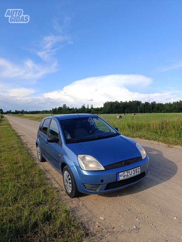 Blue Ford Fiesta 2003 in Panevezys, with an engine capacity of 1.40 L and mileage of 270 thousand km for 750 €, photo 2 on AUTOMOTO.COM.LV