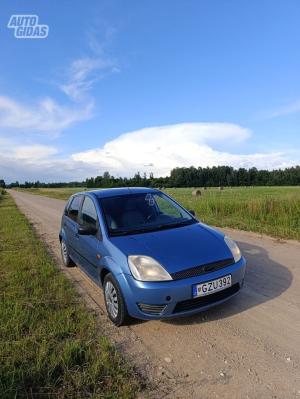 Zils Ford Fiesta 2003 Panevēža, ar dzinēja tilpumu 1.40 L un nobraukumu 270 tūkst. km par 750 €, foto 3 vietnē AUTOMOTO.COM.LV