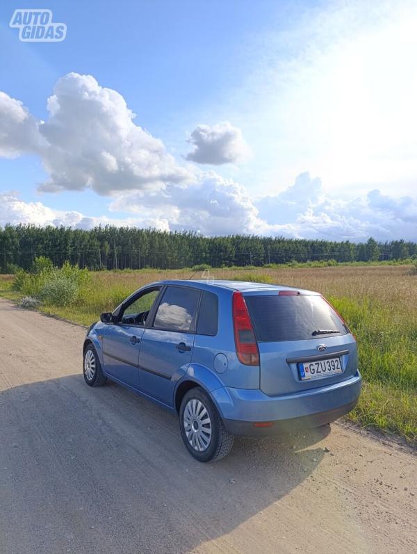Blue Ford Fiesta 2003 in Panevezys, with an engine capacity of 1.40 L and mileage of 270 thousand km for 750 €, photo 3 on AUTOMOTO.COM.LV