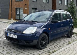 Zils Ford Fiesta 2003 Tallina, ar dzinēja tilpumu 1.30 L un nobraukumu 293 tūkst. km par 799 €, foto 2 vietnē AUTOMOTO.COM.LV