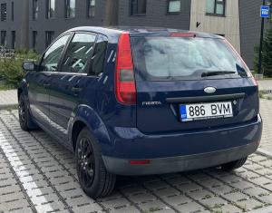 Zils Ford Fiesta 2003 Tallina, ar dzinēja tilpumu 1.30 L un nobraukumu 293 tūkst. km par 799 €, foto 11 vietnē AUTOMOTO.COM.LV