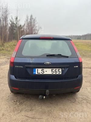Blue Ford Fiesta 2004 in Riga, with an engine capacity of 1.40 L and mileage of 314 thousand km for 600 €, photo  on AUTOMOTO.COM.LV