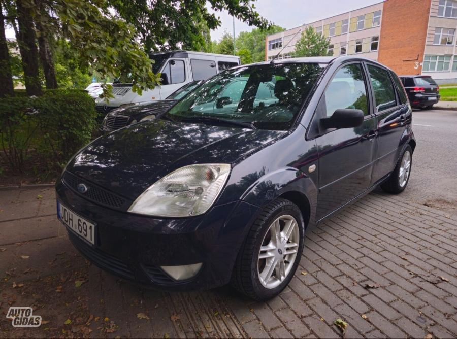 Blue Ford Fiesta 2005 in Klaipeda, with an engine capacity of 1.30 L and mileage of 151 thousand km for 999 €, photo 4 on AUTOMOTO.COM.LV