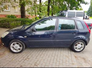Blue Ford Fiesta 2005 in Klaipeda, with an engine capacity of 1.30 L and mileage of 151 thousand km for 999 €, photo 5 on AUTOMOTO.COM.LV