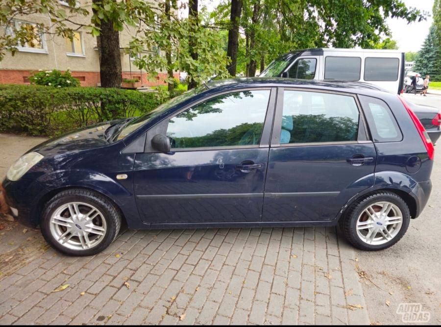 Blue Ford Fiesta 2005 in Klaipeda, with an engine capacity of 1.30 L and mileage of 151 thousand km for 999 €, photo 5 on AUTOMOTO.COM.LV