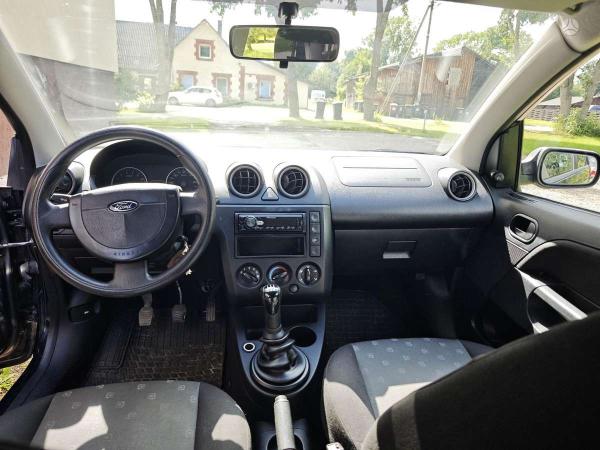 Blue Ford Fiesta 2005 in Klaipeda, with an engine capacity of 1.30 L and mileage of 78 thousand km for 1000 €, photo 6 on AUTOMOTO.COM.LV