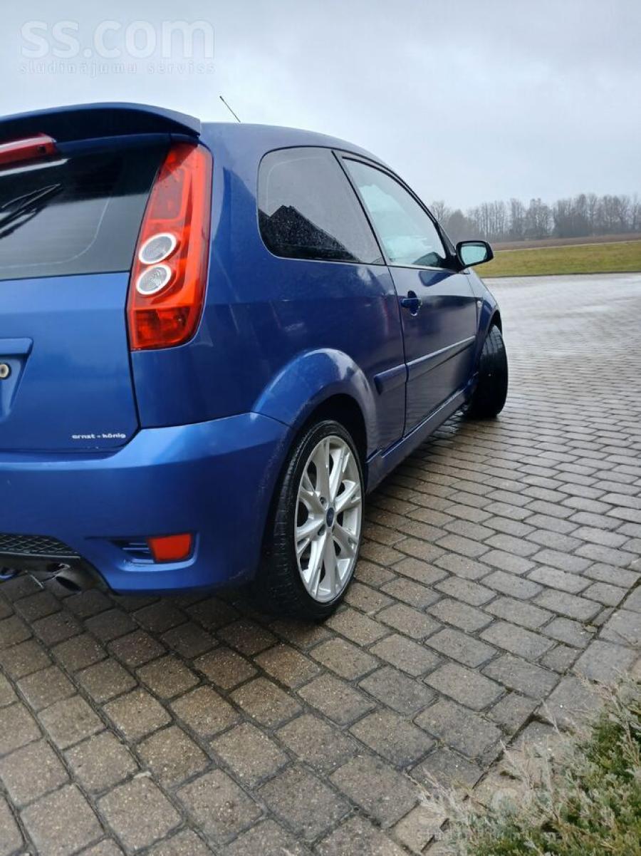 Zils Ford Fiesta 2006 Cēsis, ar dzinēja tilpumu 2.00 L un nobraukumu 0 tūkst. km par 2300 €, foto 6 vietnē AUTOMOTO.COM.LV