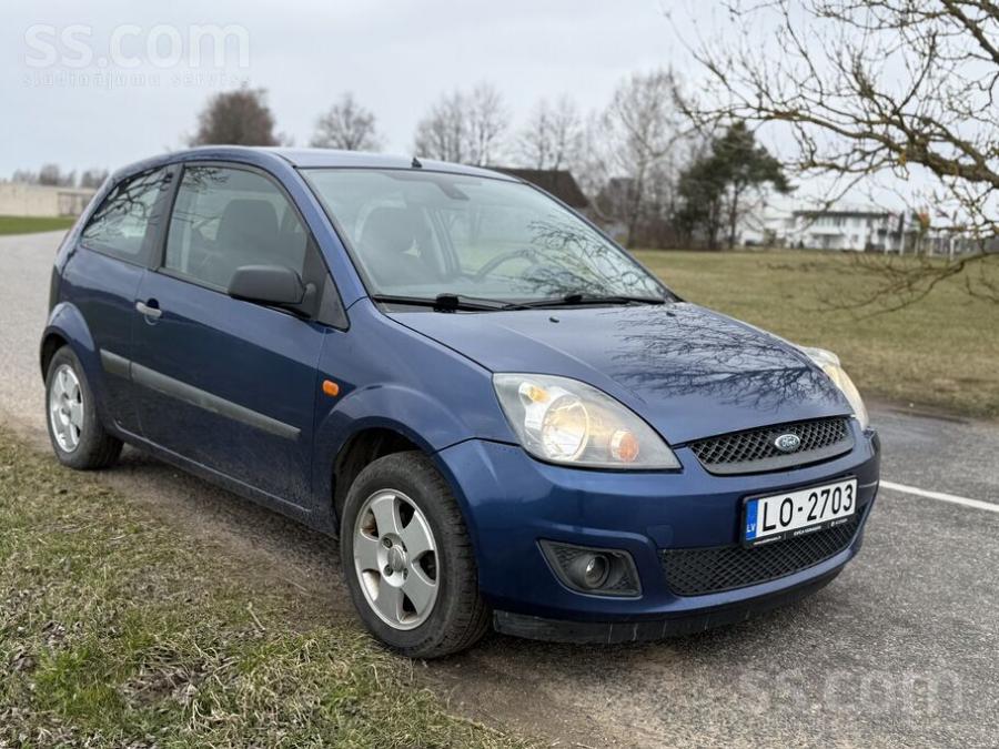 Zils Ford Fiesta 2006 Kuldīga, ar dzinēja tilpumu 1.40 L un nobraukumu 287 tūkst. km par 1350 €, foto 4 vietnē AUTOMOTO.COM.LV