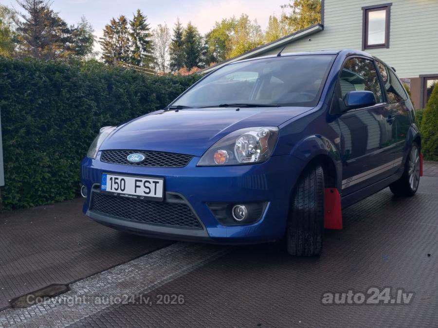 Zils Ford Fiesta 2006 Tallina, ar dzinēja tilpumu 2.00 L un nobraukumu 133 tūkst. km par 6070 €, foto 1 vietnē AUTOMOTO.COM.LV