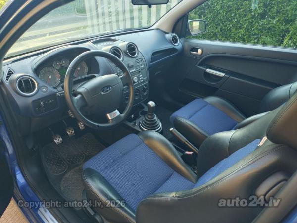 Blue Ford Fiesta 2006 in Tallinn, with an engine capacity of 2.00 L and mileage of 133 thousand km for 6070 €, photo 4 on AUTOMOTO.COM.LV