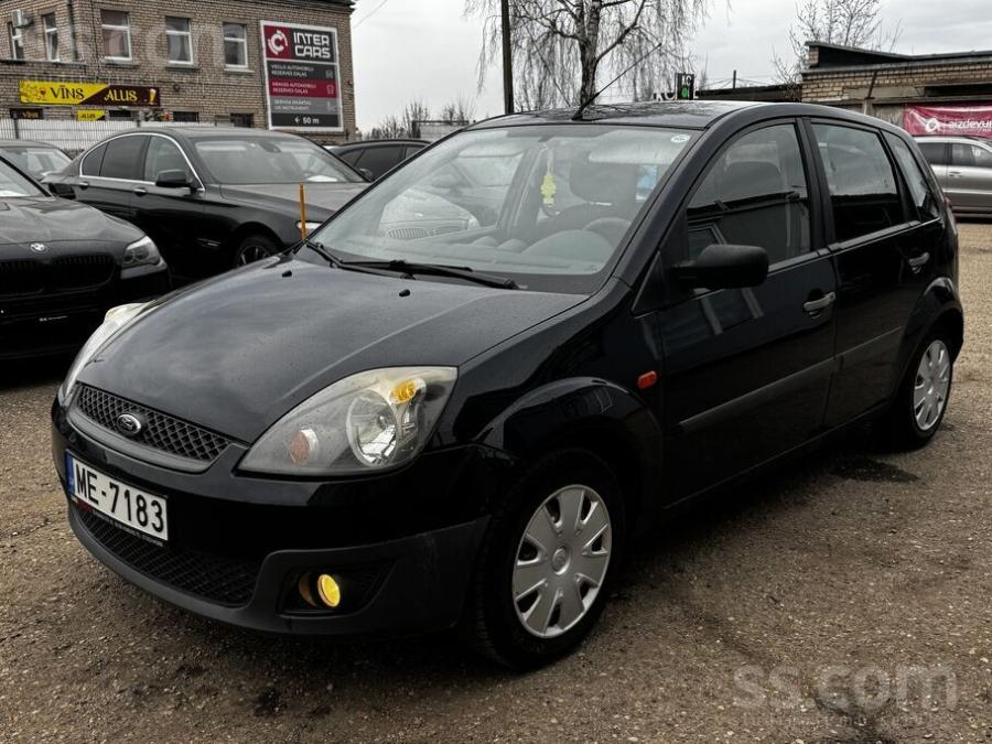 Zils Ford Fiesta 2006 Daugavpils, ar dzinēja tilpumu 1.40 L un nobraukumu 0 tūkst. km par 1390 €, foto 4 vietnē AUTOMOTO.COM.LV