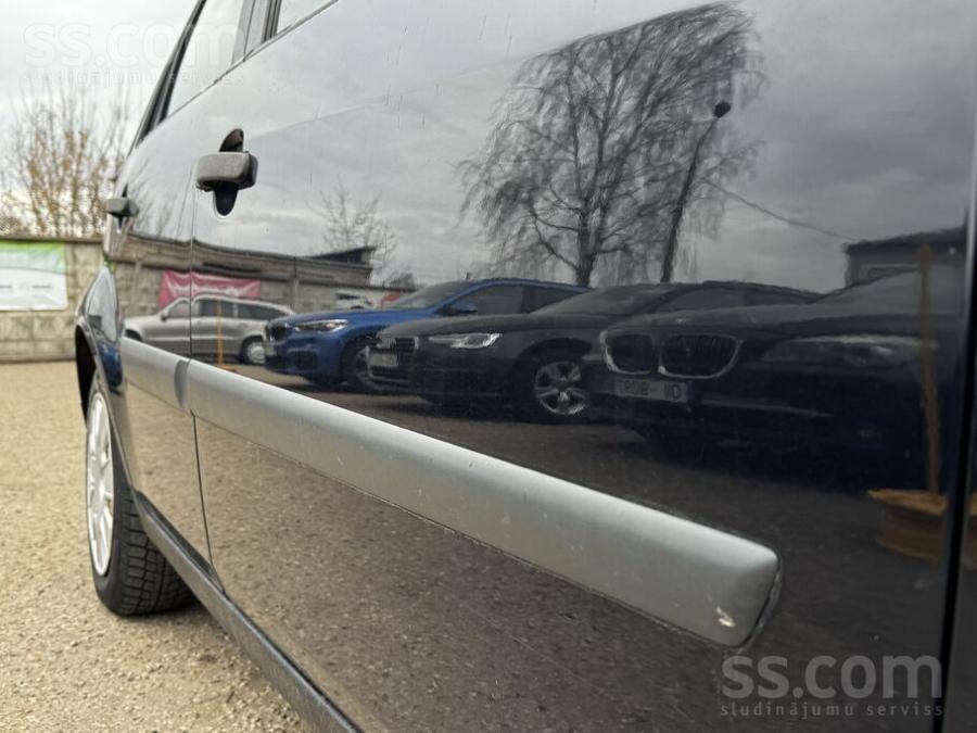 Zils Ford Fiesta 2006 Daugavpils, ar dzinēja tilpumu 1.40 L un nobraukumu 0 tūkst. km par 1390 €, foto 9 vietnē AUTOMOTO.COM.LV