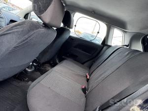 Zils Ford Fiesta 2006 Daugavpils, ar dzinēja tilpumu 1.40 L un nobraukumu 0 tūkst. km par 1390 €, foto 16 vietnē AUTOMOTO.COM.LV
