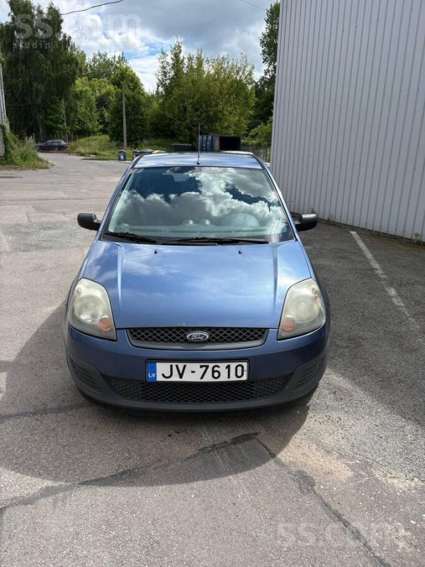 Zils Ford Fiesta 2006 Rīga, ar dzinēja tilpumu 1.30 L un nobraukumu 201 tūkst. km par 1500 €, foto 4 vietnē AUTOMOTO.COM.LV