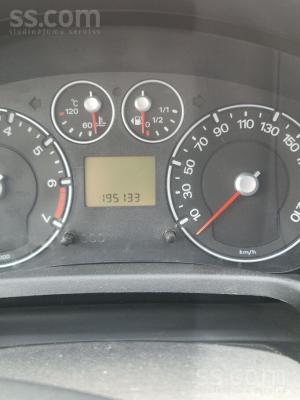 Zils Ford Fiesta 2006 Kuldīga, ar dzinēja tilpumu 1.30 L un nobraukumu 195 tūkst. km par 600 €, foto 8 vietnē AUTOMOTO.COM.LV