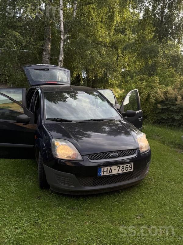 Blue Ford Fiesta 2006 in Cesis, with an engine capacity of 1.30 L and mileage of 123 thousand km for 1200 €, photo 5 on AUTOMOTO.COM.LV