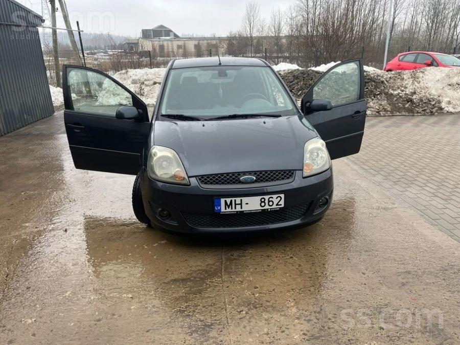 Zils Ford Fiesta 2007 Talsi, ar dzinēja tilpumu 1.30 L un nobraukumu 300 tūkst. km par 1500 €, foto 1 vietnē AUTOMOTO.COM.LV