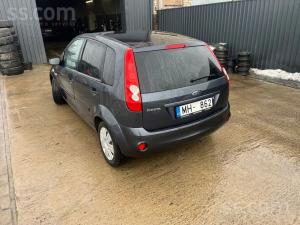 Zils Ford Fiesta 2007 Talsi, ar dzinēja tilpumu 1.30 L un nobraukumu 300 tūkst. km par 1500 €, foto 4 vietnē AUTOMOTO.COM.LV