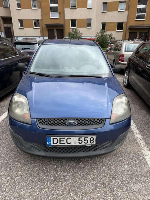 Zils Ford Fiesta 2007 Viļņa, ar dzinēja tilpumu 1.39 L un nobraukumu 157 tūkst. km par 1500 €, foto 1 vietnē AUTOMOTO.COM.LV