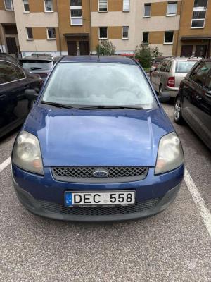 Zils Ford Fiesta 2007 Viļņa, ar dzinēja tilpumu 1.39 L un nobraukumu 157 tūkst. km par 1500 €, foto  vietnē AUTOMOTO.COM.LV