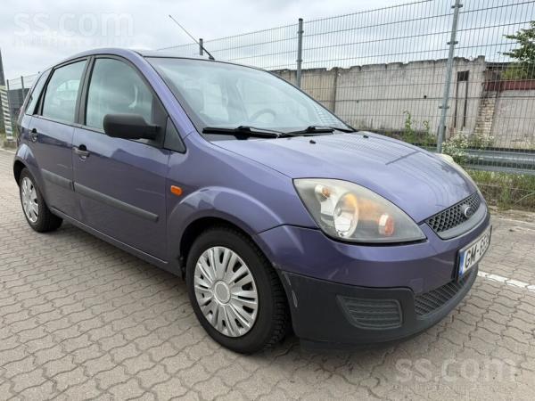 Blue Ford Fiesta 2007 in Riga, with an engine capacity of 1.30 L and mileage of 162 thousand km for 1490 €, photo 3 on AUTOMOTO.COM.LV