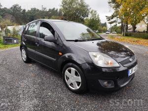 Zils Ford Fiesta 2007 Rīga, ar dzinēja tilpumu 1.30 L un nobraukumu 255 tūkst. km par 1350 €, foto 4 vietnē AUTOMOTO.COM.LV