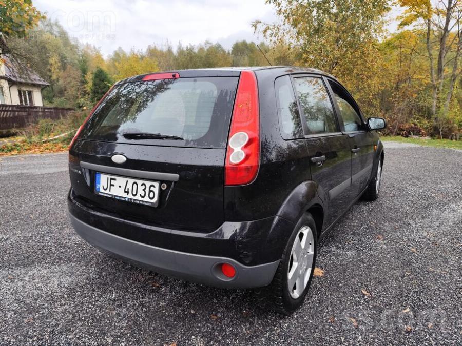 Zils Ford Fiesta 2007 Rīga, ar dzinēja tilpumu 1.30 L un nobraukumu 255 tūkst. km par 1350 €, foto 5 vietnē AUTOMOTO.COM.LV