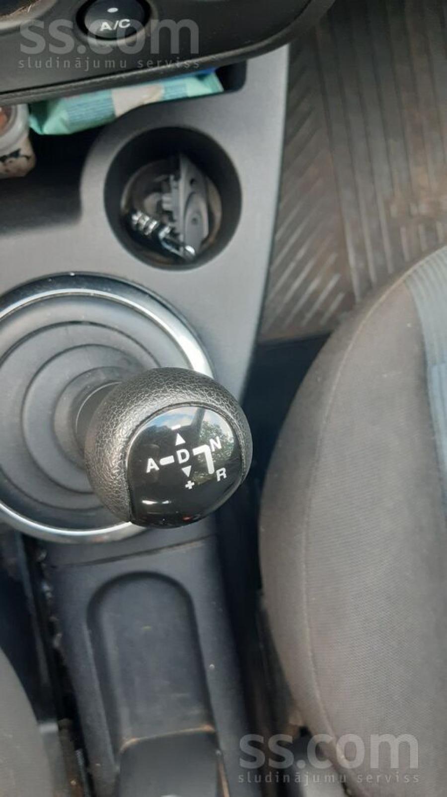 Zils Ford Fiesta 2008 Rīga, ar dzinēja tilpumu 1.40 L un nobraukumu 203 tūkst. km par 800 €, foto 9 vietnē AUTOMOTO.COM.LV