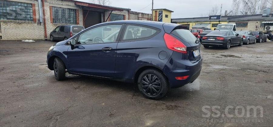 Blue Ford Fiesta 2009 in Riga, with an engine capacity of 1.40 L and mileage of 280 thousand km for 1450 €, photo 4 on AUTOMOTO.COM.LV