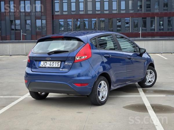 Blue Ford Fiesta 2009 in Riga, with an engine capacity of 1.20 L and mileage of 126 thousand km for 2750 €, photo 4 on AUTOMOTO.COM.LV