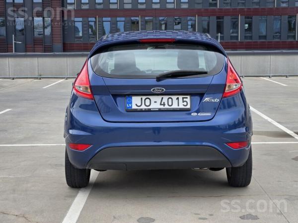 Blue Ford Fiesta 2009 in Riga, with an engine capacity of 1.20 L and mileage of 126 thousand km for 2750 €, photo 6 on AUTOMOTO.COM.LV