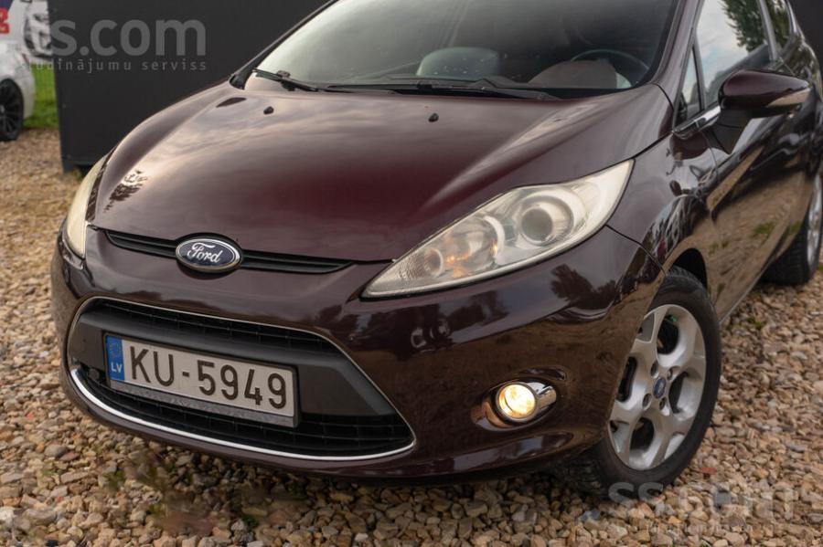 Zils Ford Fiesta 2009 Rīga, ar dzinēja tilpumu 1.60 L un nobraukumu 333 tūkst. km par 2990 €, foto 3 vietnē AUTOMOTO.COM.LV