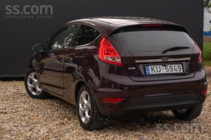 Zils Ford Fiesta 2009 Rīga, ar dzinēja tilpumu 1.60 L un nobraukumu 333 tūkst. km par 2990 €, foto 4 vietnē AUTOMOTO.COM.LV