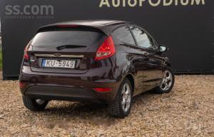 Zils Ford Fiesta 2009 Rīga, ar dzinēja tilpumu 1.60 L un nobraukumu 333 tūkst. km par 2990 €, foto 6 vietnē AUTOMOTO.COM.LV