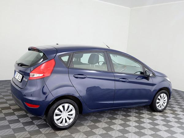 Zils Ford Fiesta 2010 Tallina, ar dzinēja tilpumu 1.20 L un nobraukumu 189 tūkst. km par 2099 €, foto 3 vietnē AUTOMOTO.COM.LV