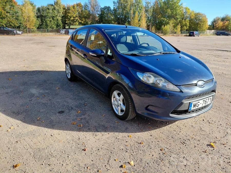 Zils Ford Fiesta 2010 Talsi, ar dzinēja tilpumu 1.60 L un nobraukumu 245 tūkst. km par 2700 €, foto 1 vietnē AUTOMOTO.COM.LV