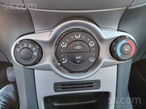 Zils Ford Fiesta 2010 Talsi, ar dzinēja tilpumu 1.60 L un nobraukumu 245 tūkst. km par 2700 €, foto 11 vietnē AUTOMOTO.COM.LV