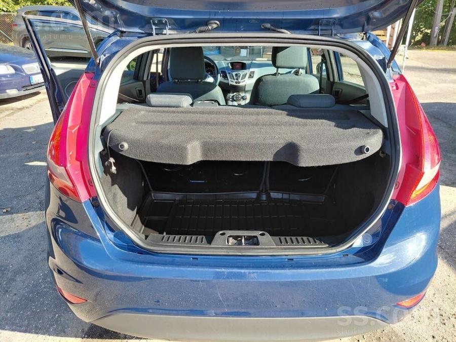 Zils Ford Fiesta 2010 Talsi, ar dzinēja tilpumu 1.60 L un nobraukumu 245 tūkst. km par 2700 €, foto 13 vietnē AUTOMOTO.COM.LV
