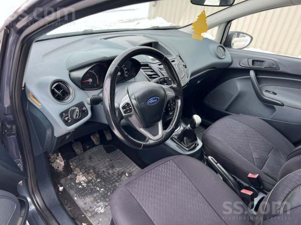 Zils Ford Fiesta 2011 Rēzekne, ar dzinēja tilpumu 1.40 L un nobraukumu 0 tūkst. km par 2450 €, foto 7 vietnē AUTOMOTO.COM.LV