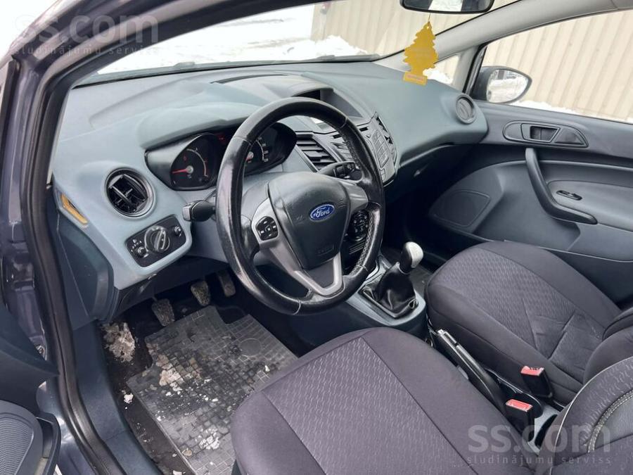 Zils Ford Fiesta 2011 Rēzekne, ar dzinēja tilpumu 1.40 L un nobraukumu 0 tūkst. km par 2450 €, foto 7 vietnē AUTOMOTO.COM.LV