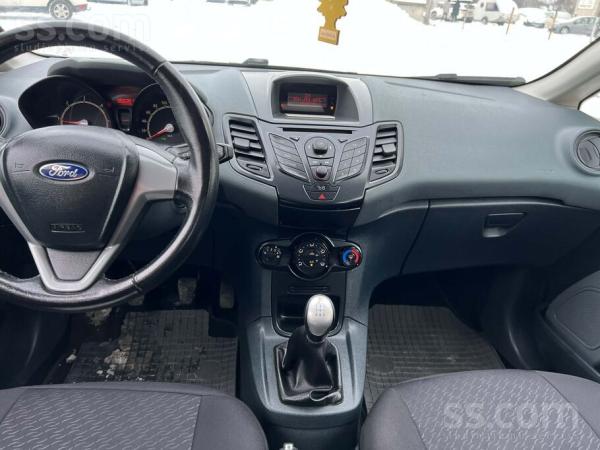 Zils Ford Fiesta 2011 Rēzekne, ar dzinēja tilpumu 1.40 L un nobraukumu 0 tūkst. km par 2450 €, foto 9 vietnē AUTOMOTO.COM.LV
