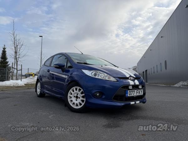 Zils Ford Fiesta 2011 Tallina, ar dzinēja tilpumu 1.60 L un nobraukumu 157 tūkst. km par 7500 €, foto 1 vietnē AUTOMOTO.COM.LV