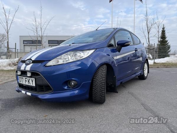 Zils Ford Fiesta 2011 Tallina, ar dzinēja tilpumu 1.60 L un nobraukumu 157 tūkst. km par 7500 €, foto 4 vietnē AUTOMOTO.COM.LV