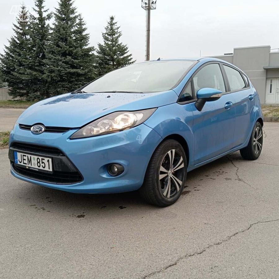 Blue Ford Fiesta 2011 in Panevezys, with an engine capacity of 1.40 L and mileage of 197 thousand km for 2500 €, photo 5 on AUTOMOTO.COM.LV