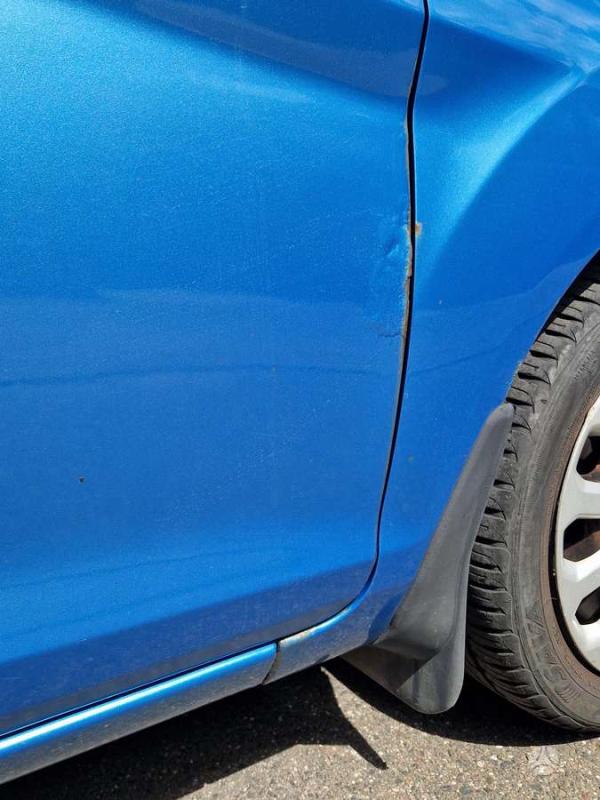 Zils Ford Fiesta 2011 Viļņa, ar dzinēja tilpumu 1.39 L un nobraukumu 92 tūkst. km par 2700 €, foto 4 vietnē AUTOMOTO.COM.LV