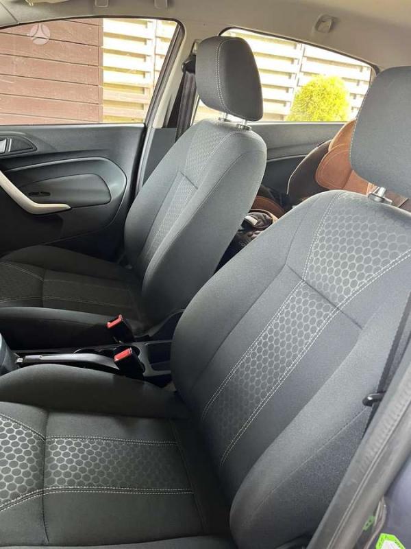 Zils Ford Fiesta 2011 Viļņa, ar dzinēja tilpumu 1.39 L un nobraukumu 81 tūkst. km par 3500 €, foto 5 vietnē AUTOMOTO.COM.LV