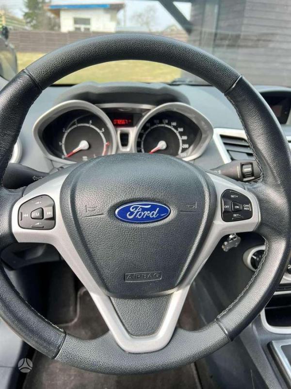 Zils Ford Fiesta 2011 Viļņa, ar dzinēja tilpumu 1.39 L un nobraukumu 81 tūkst. km par 3500 €, foto 8 vietnē AUTOMOTO.COM.LV